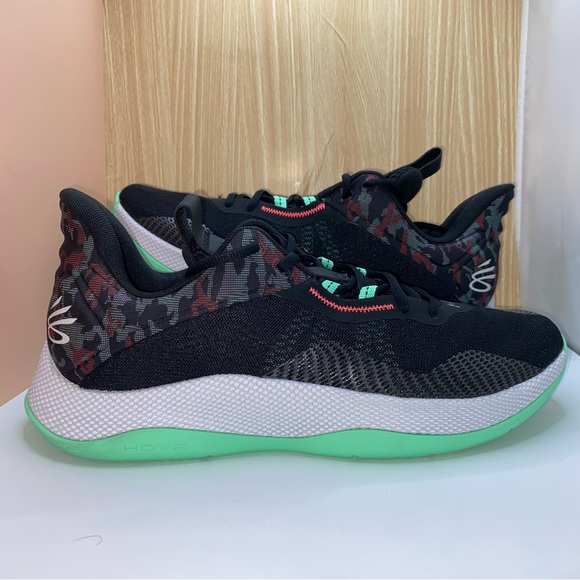 Under Armour | Shoes | Mens Sz 1 Under Armour Curry Hovr Splash 2 | Poshmark